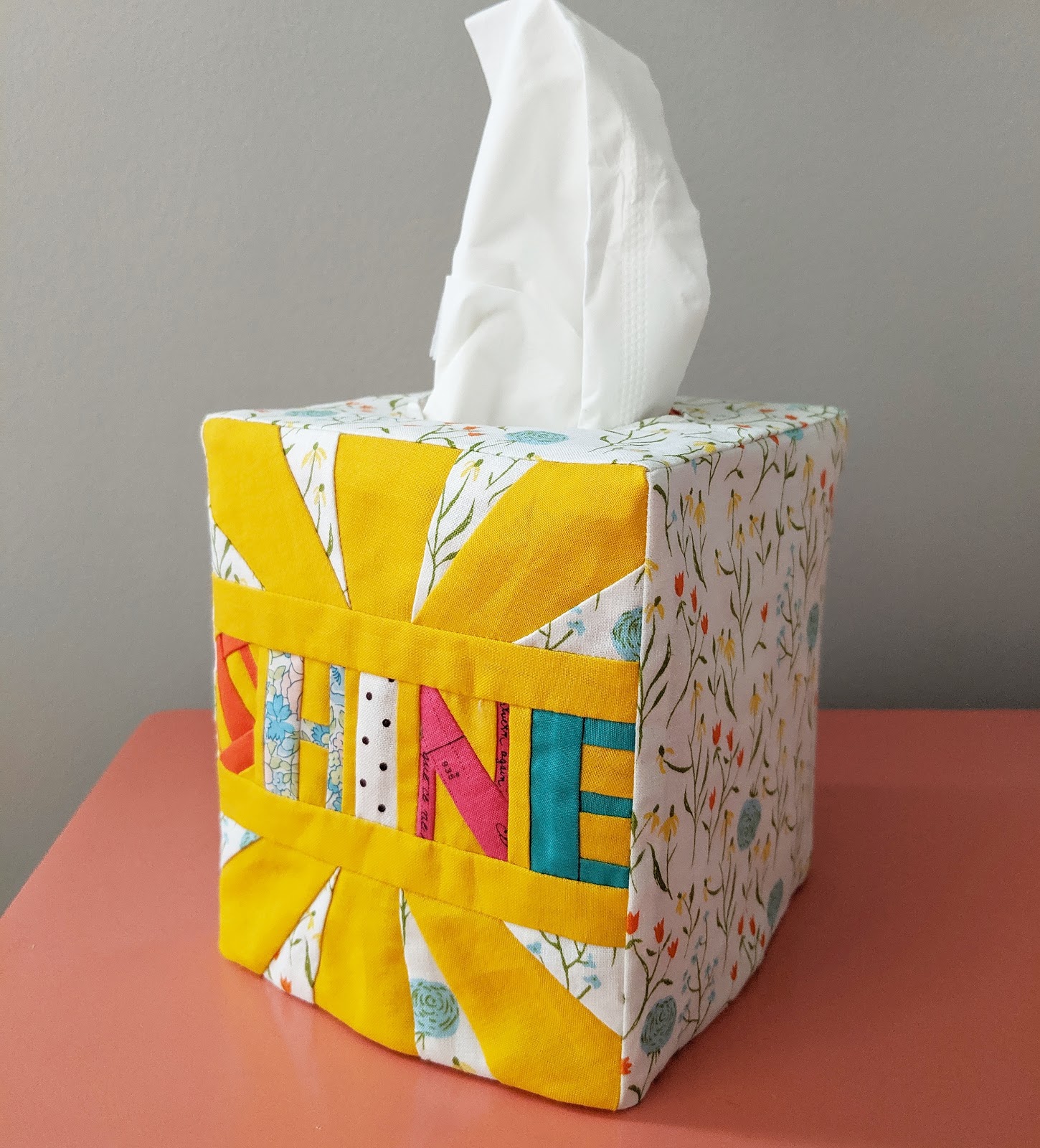 Pink Penguin: Tissue boxes to shine!