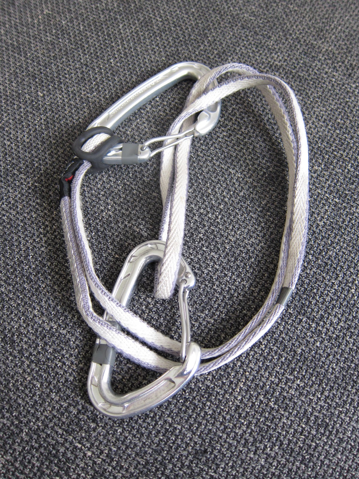 expeditionist.nl: How to make an Alpine Quick Draw