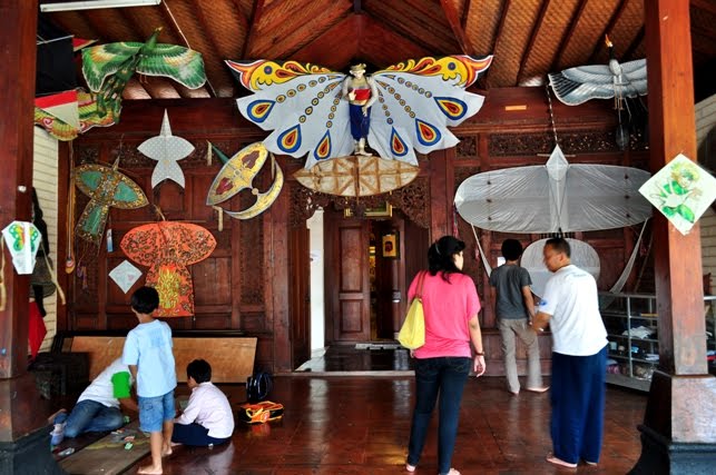 Masyarakat Pariwisata Nusantara: Mengenal Berbagai Jenis Layangan ...