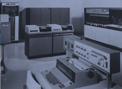 RIPTEClink: SEJARAH KOMPUTER GENERASI 2