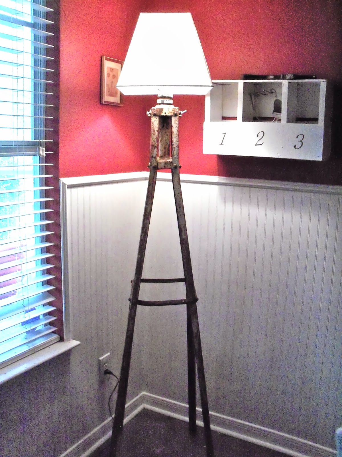 COTTAG3: windmill floor lamp #2