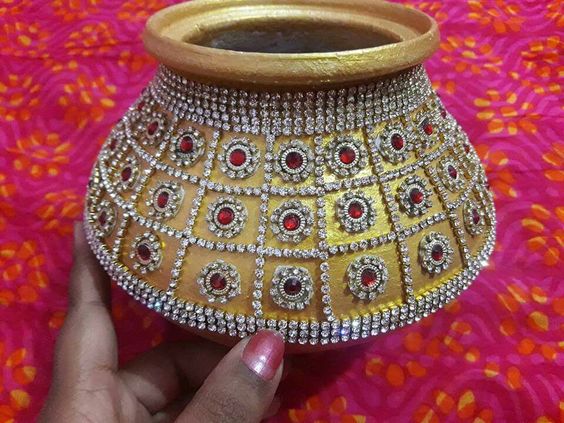 Pot Decoration ideas for Weddings - tupperware