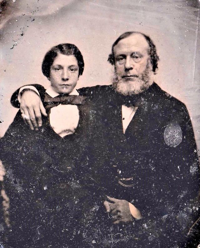 Victorian Fatherhood: Lovely Photos of Fathers With Their Children in ...