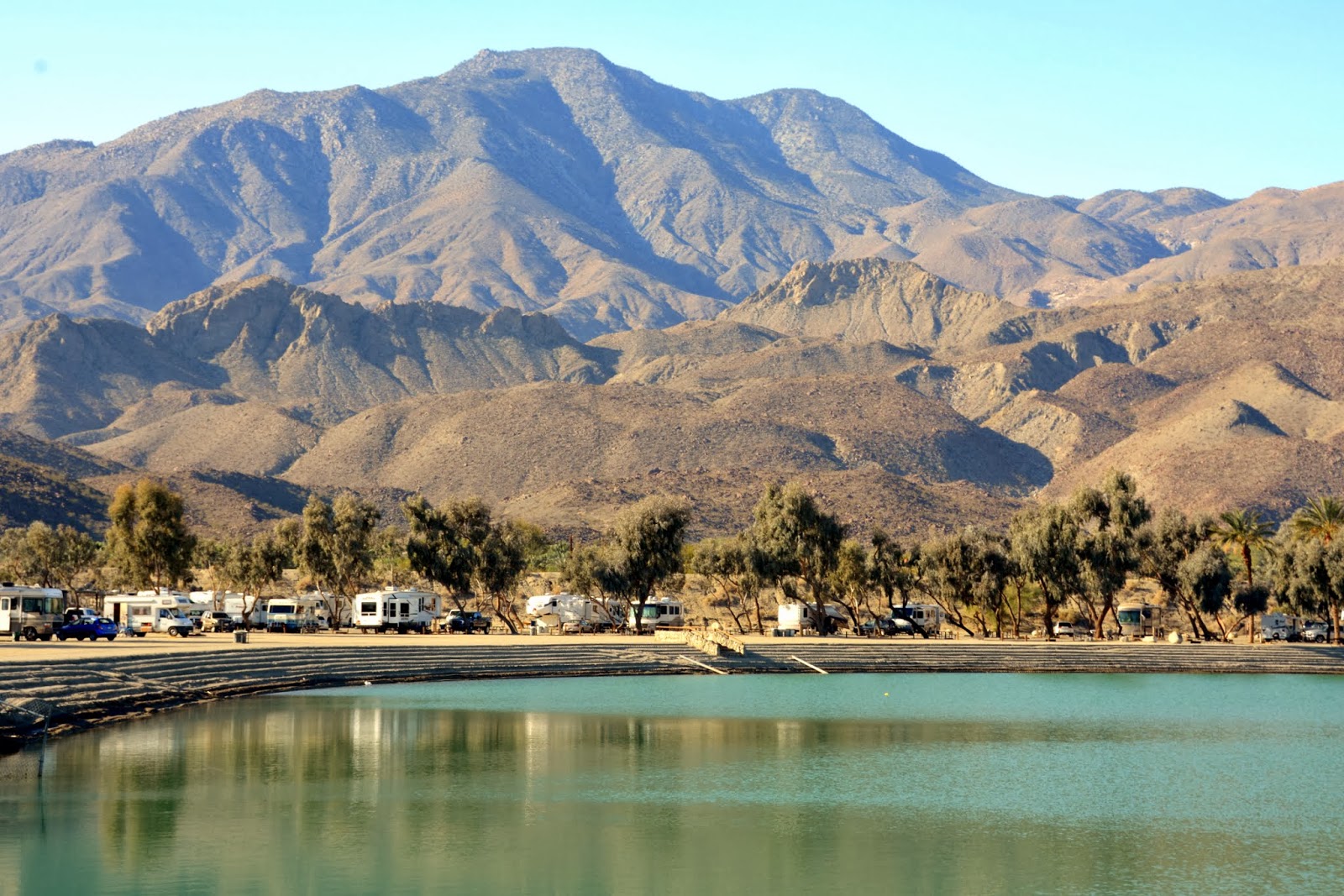 Stillhowlyntravels: Our week at Lake Cahuilla....