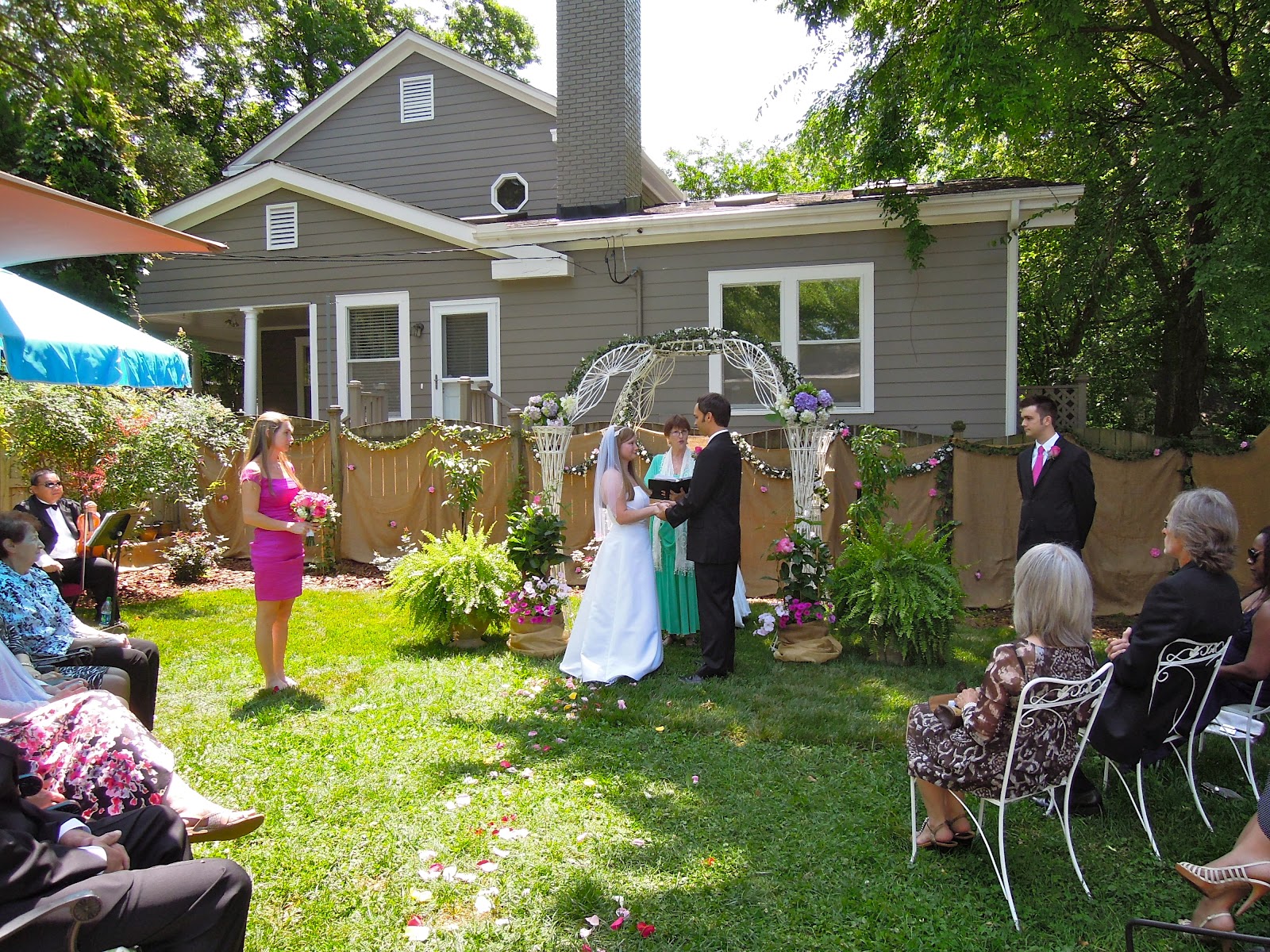 Raleigh Wedding Blog: Beautiful Home Wedding for Amanda and Jesse!