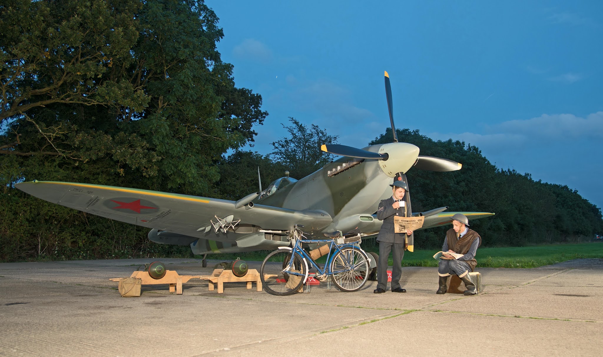 The Russian Spitfire PT879 (The Hangar 11 Collection) North Weald ...
