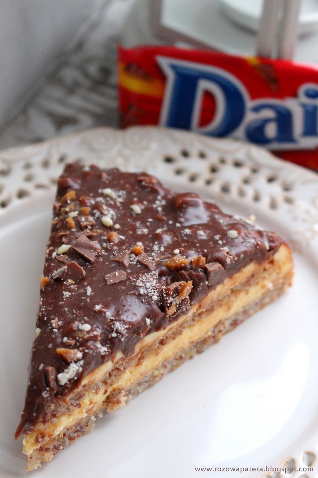 Różowa Patera: Szwedzki torcik Daim