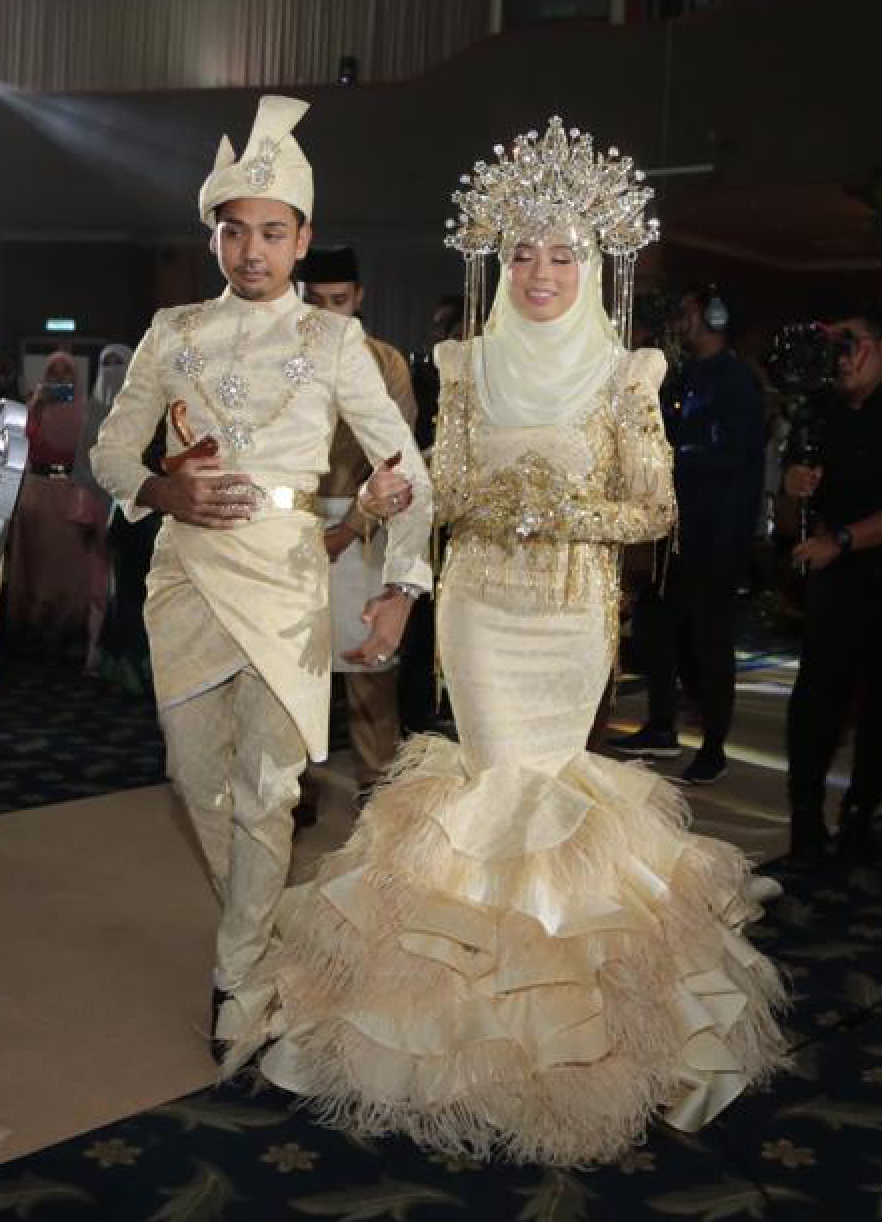 dato aliff syukri kahwin lagi - HannateVillanueva