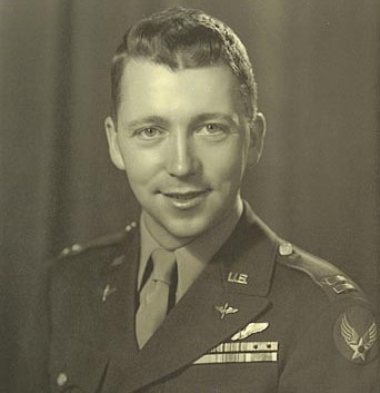 KabarUFO: Wendelle C Stevens, Pengarsip Dokumen UFO Terbesar di Dunia