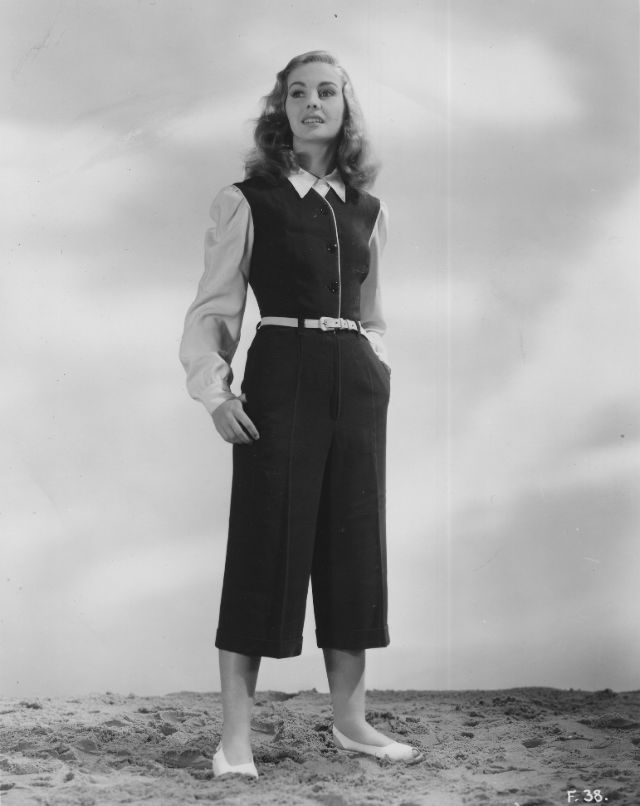 40 Gorgeous Photos of Jean Simmons in the 1940s and '50s ~ Vintage Everyday