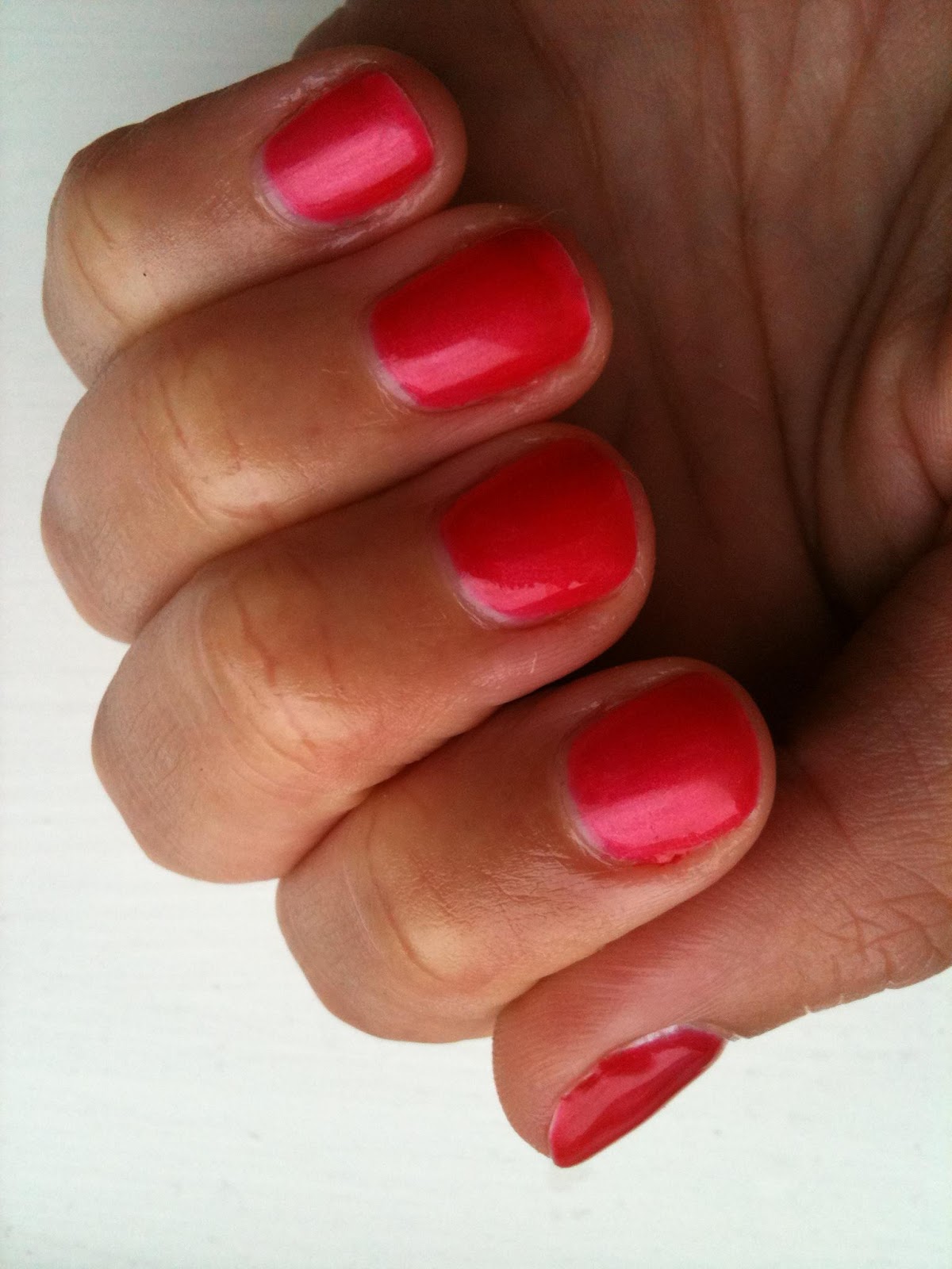 Hot Chilis Shellac | Blog Me Beautiful