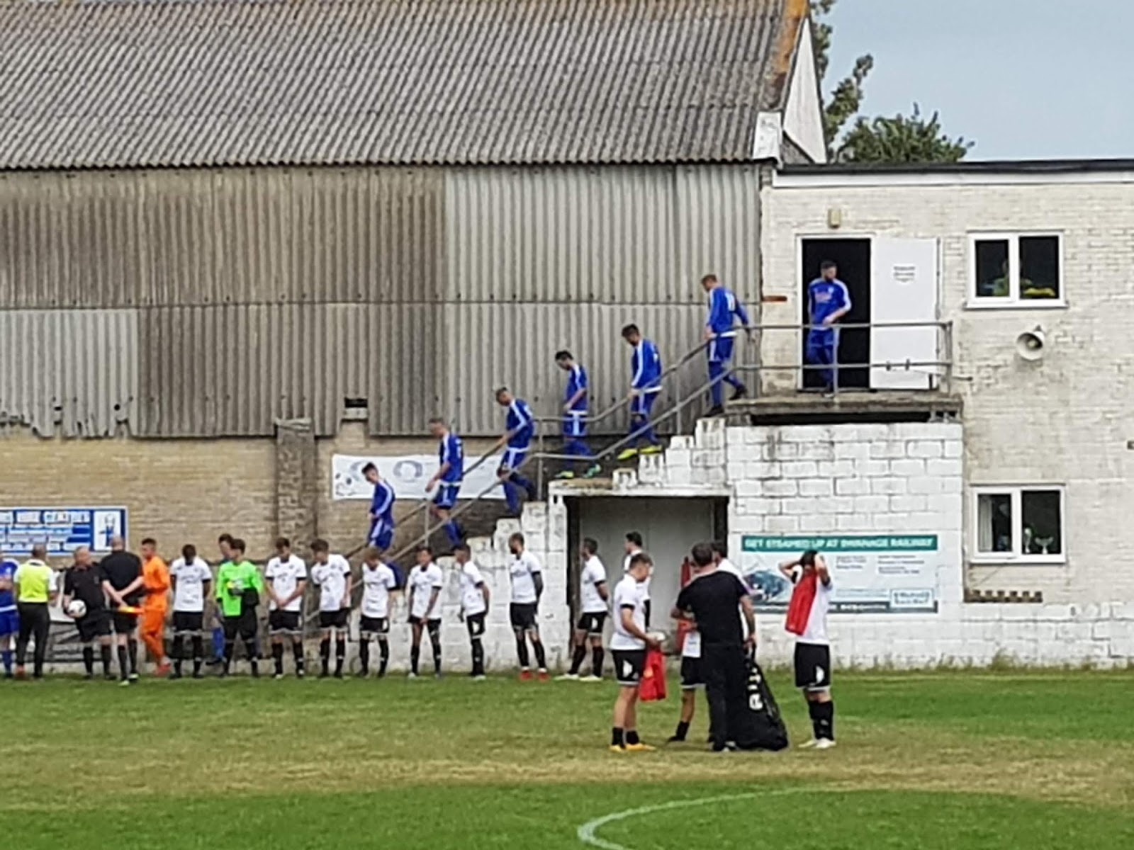 sloughtownsoapbox: UP THE SWANNY