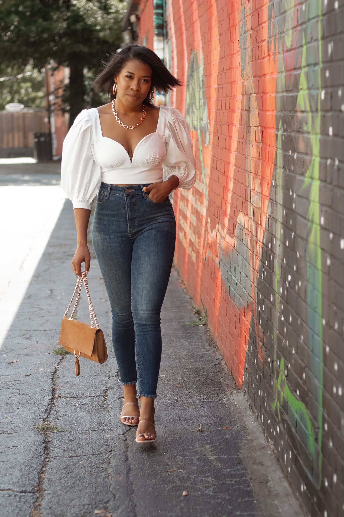 Favorite White Tops | The Savvy Singer