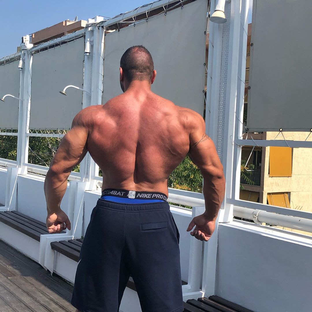 Muscle Lover: Greek Super-Heavyweight bodybuilder Kostas Agallopoulos