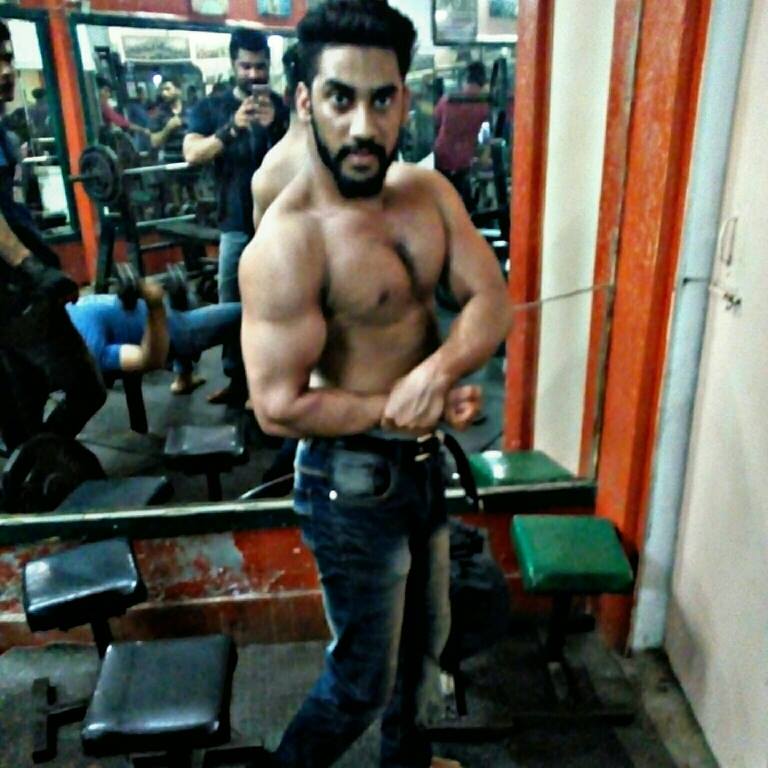 world bodybuilders pictures: beautiful lahore bodybuilder rana zorain ...