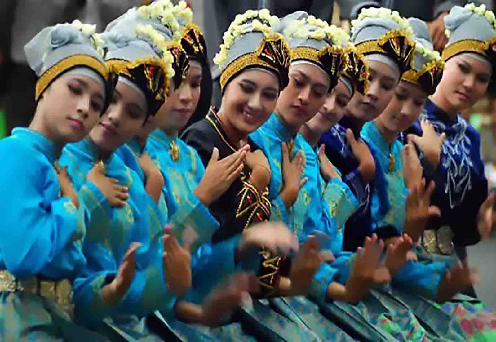 Tarian Tradisional Dari Aceh (Nanggroe Aceh Darussalam) - Cinta Indonesia