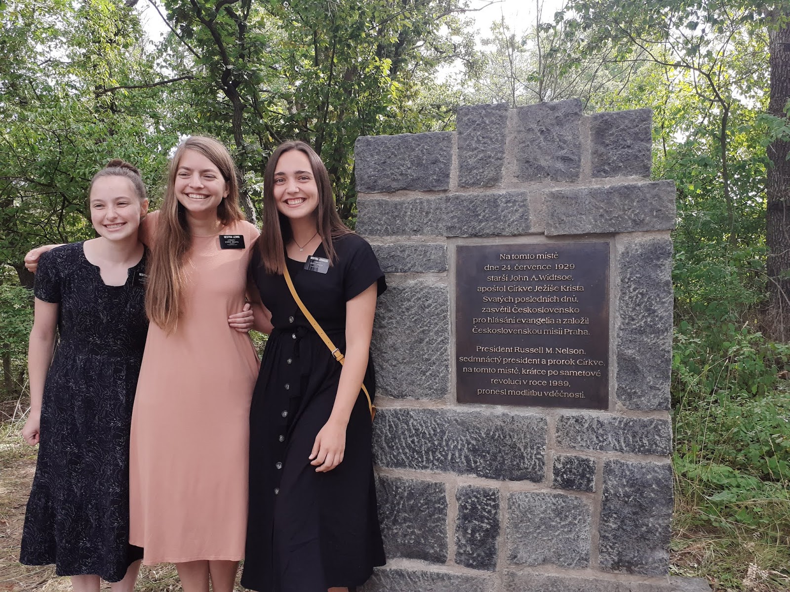 Sister Brylee Lewis: "Chicken Nuggets, Grand McSundae and Alcohol"