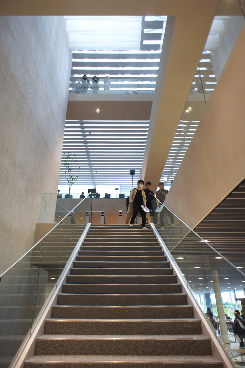 japan-architects.com: 小堀哲夫による「NICCAイノベーションセンター」