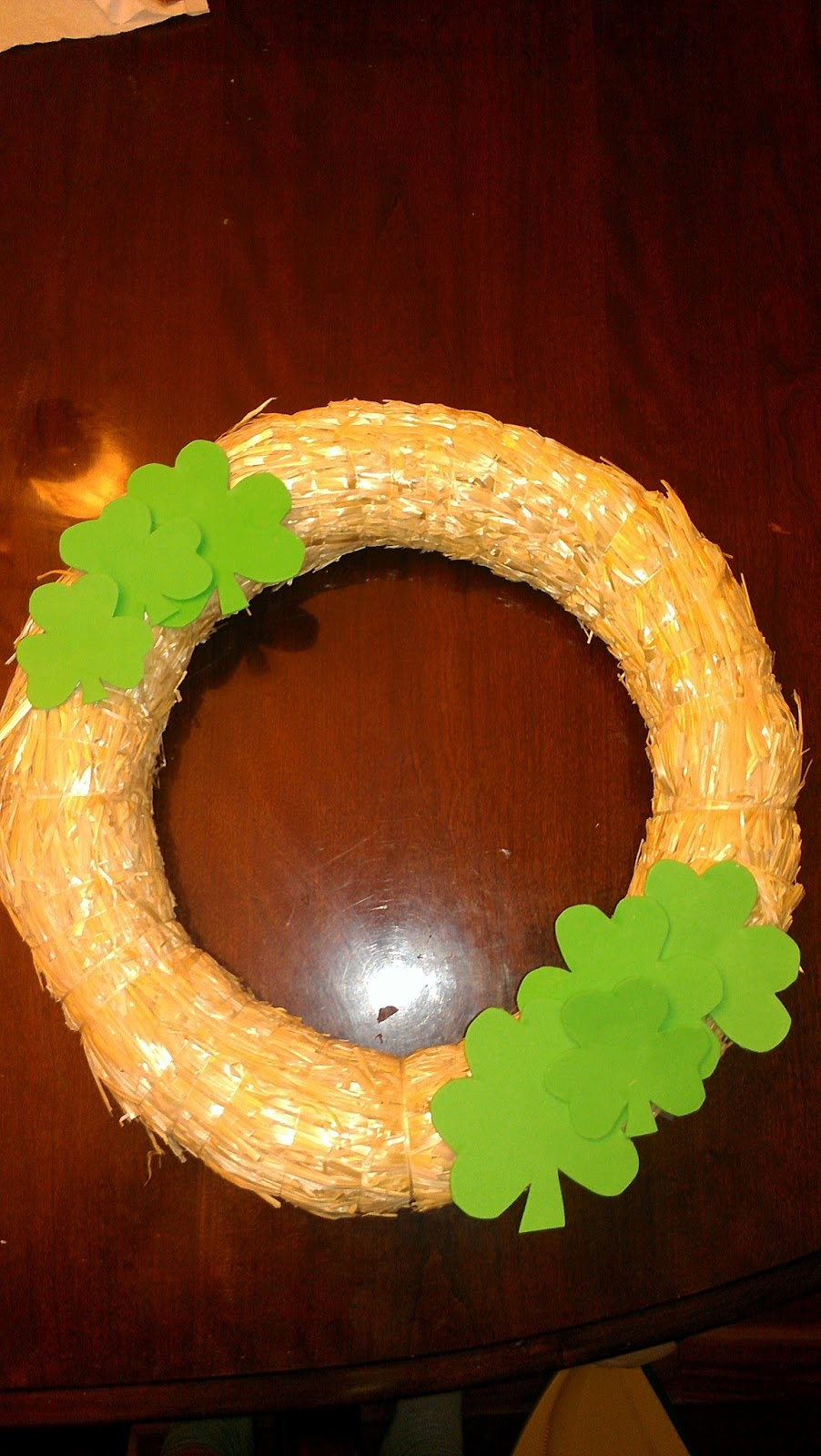 being.messy.beautiful: DIY Saint Patrick's Day Wreath
