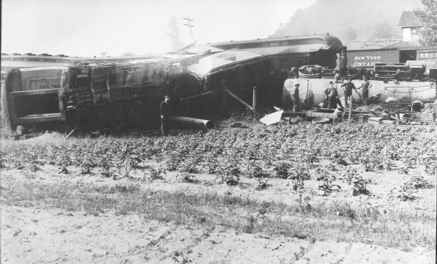 Vintage Railroad Pictures: New York, Ontario & Western Train Wreck