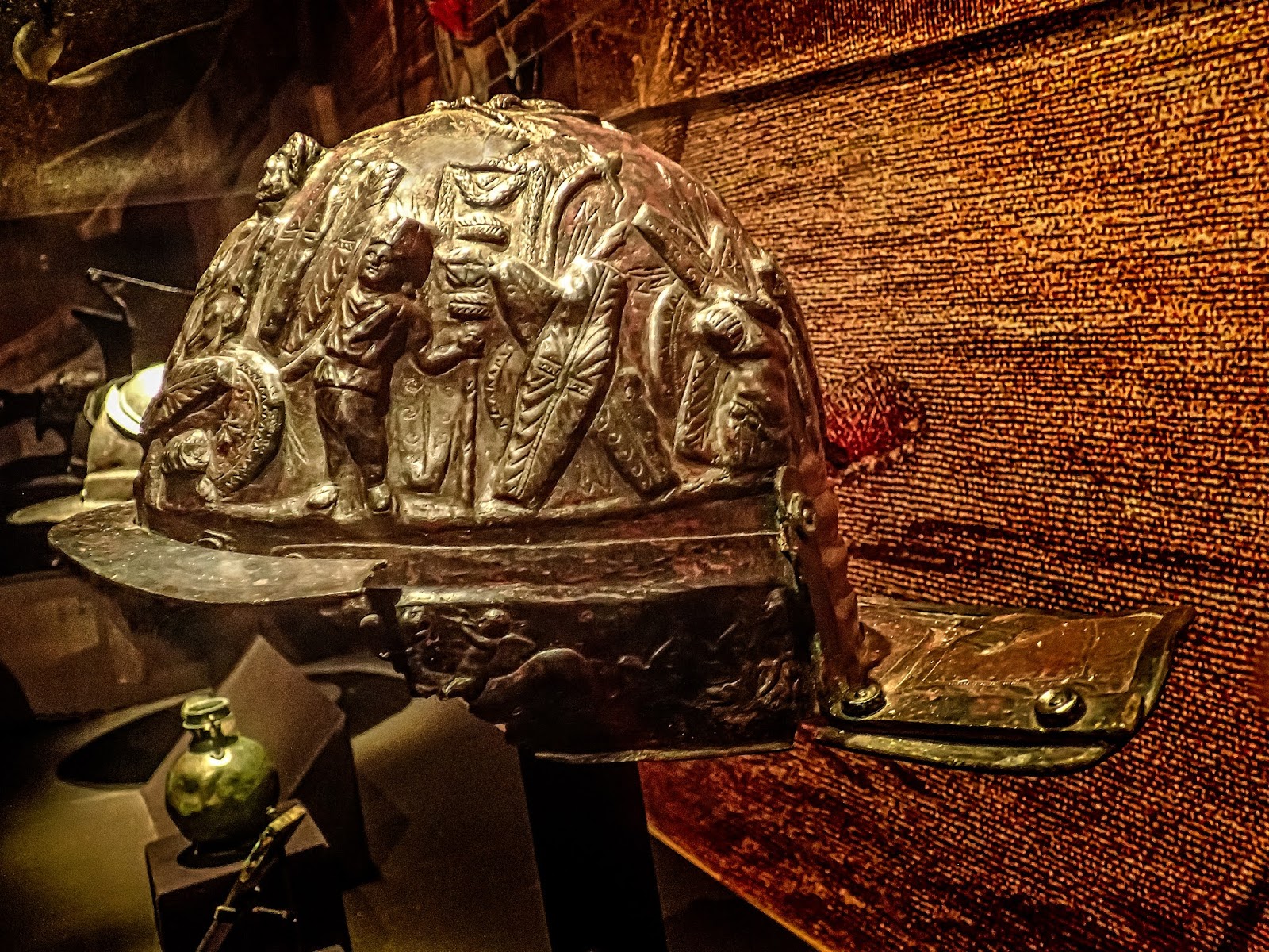 Roman Times: Roman gladiator armor and helmets