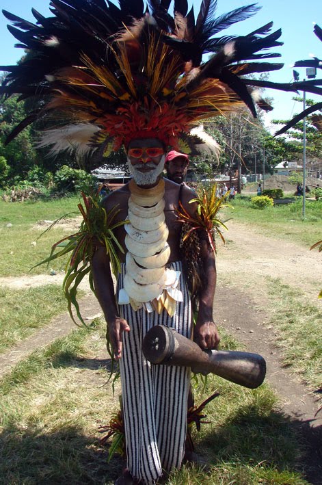 PNG Attractions and Tours: Students celebrate indigenous cultural ...