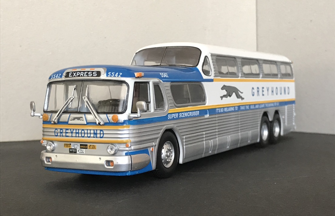El Kekomóvil: GMC Greyhound Scenicruiser PD 4501 de Salvat