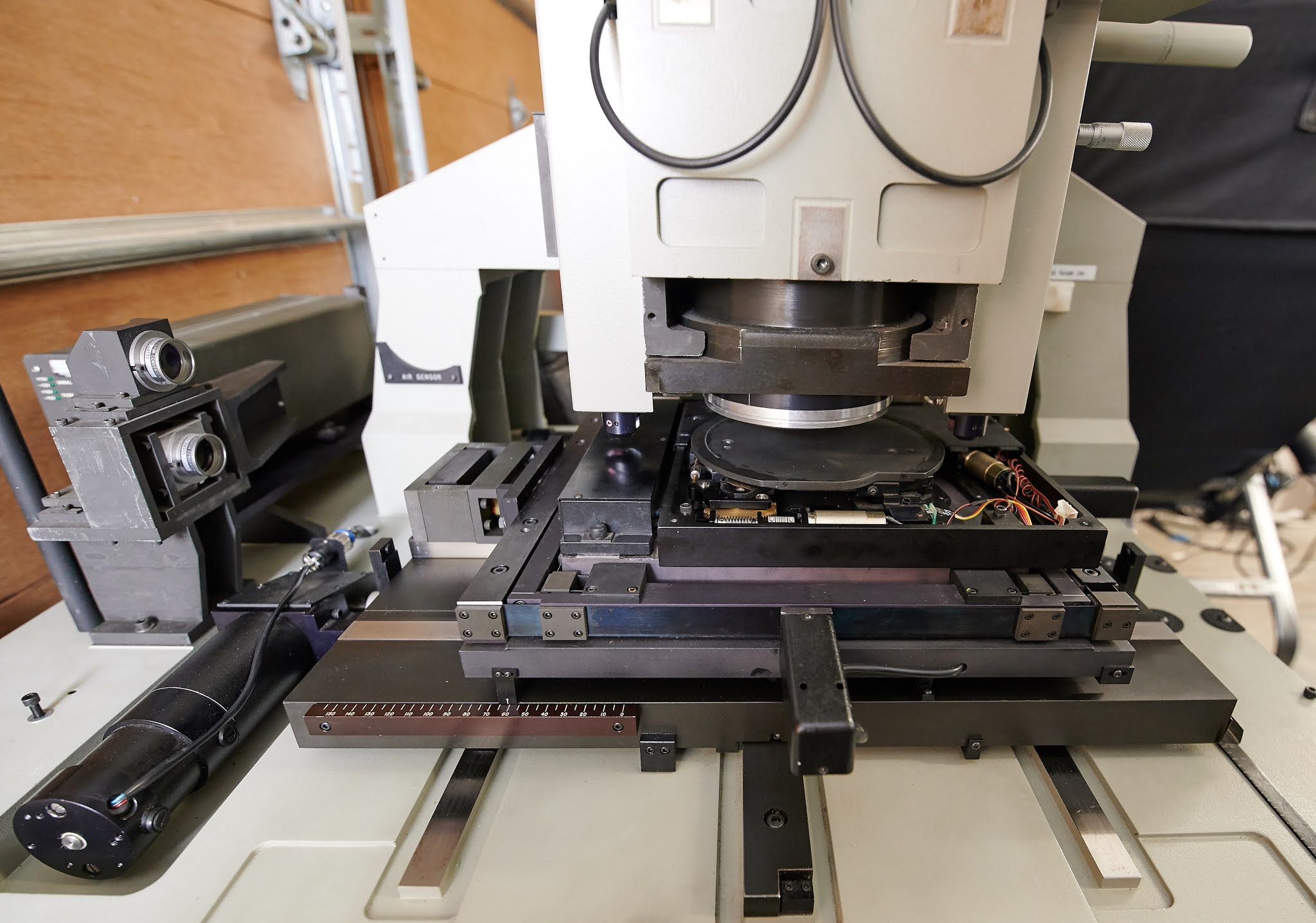 Isopack: GCA 6100C Wafer Stepper Part 2: the stages