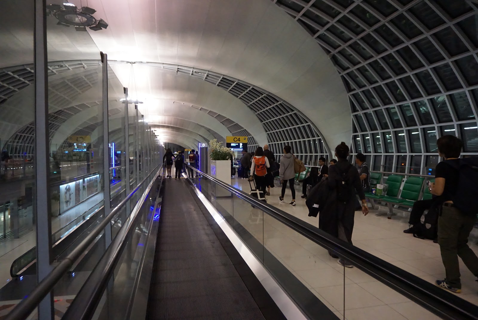 Zephyrous Travels: [Airline Review] - Thai Airways (TG670) / (TG671 ...