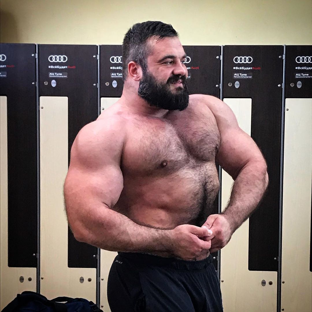Muscle Lover: Russian bodybuilder and musclebear - Alexey Karas