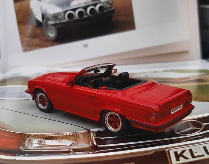 Mercedes-Benz 500 SL AMG 1985 par GLM