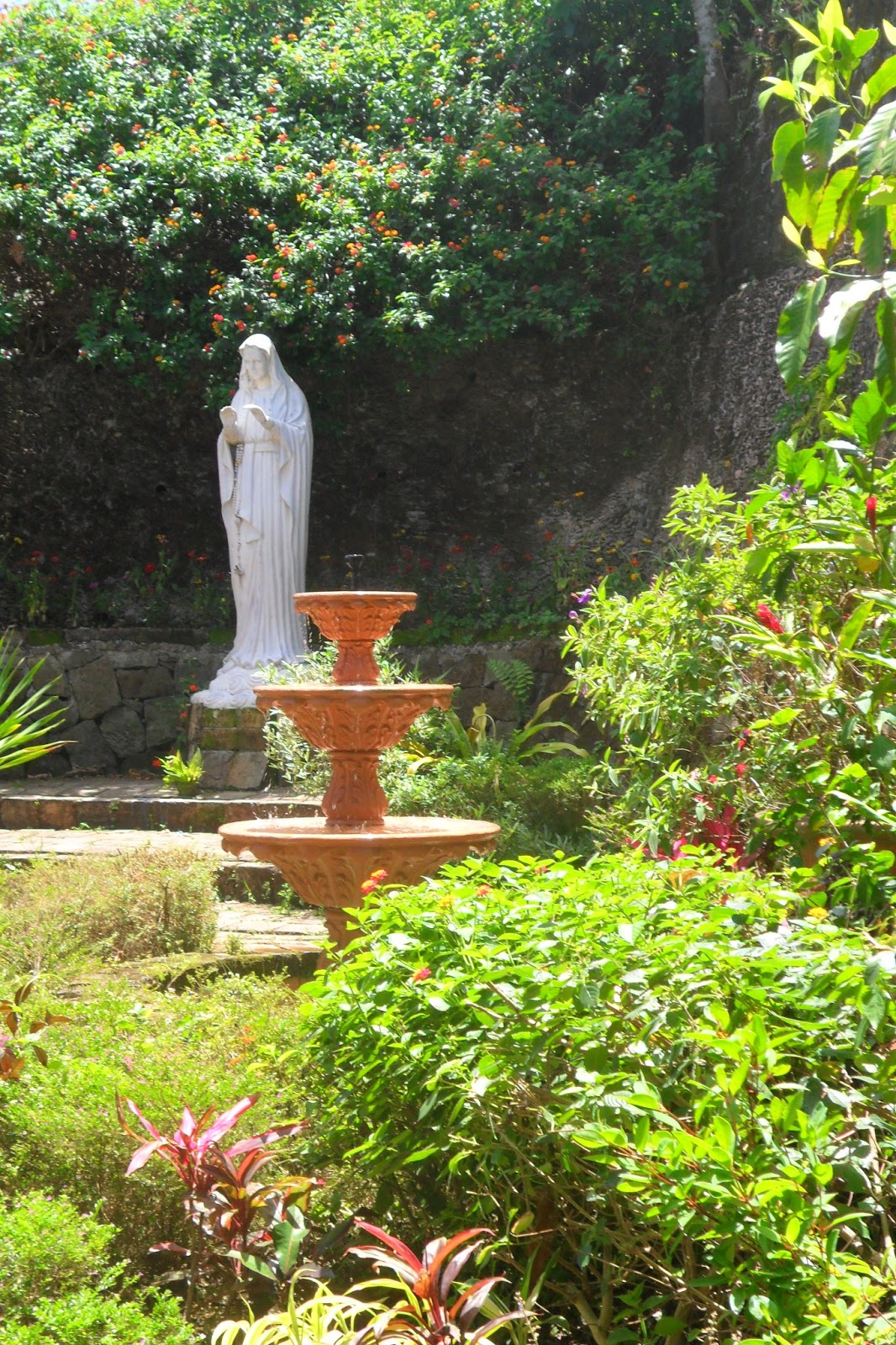 Dince's Chronicles: A VISIT TO OUR LADY OF MONTE MARIA