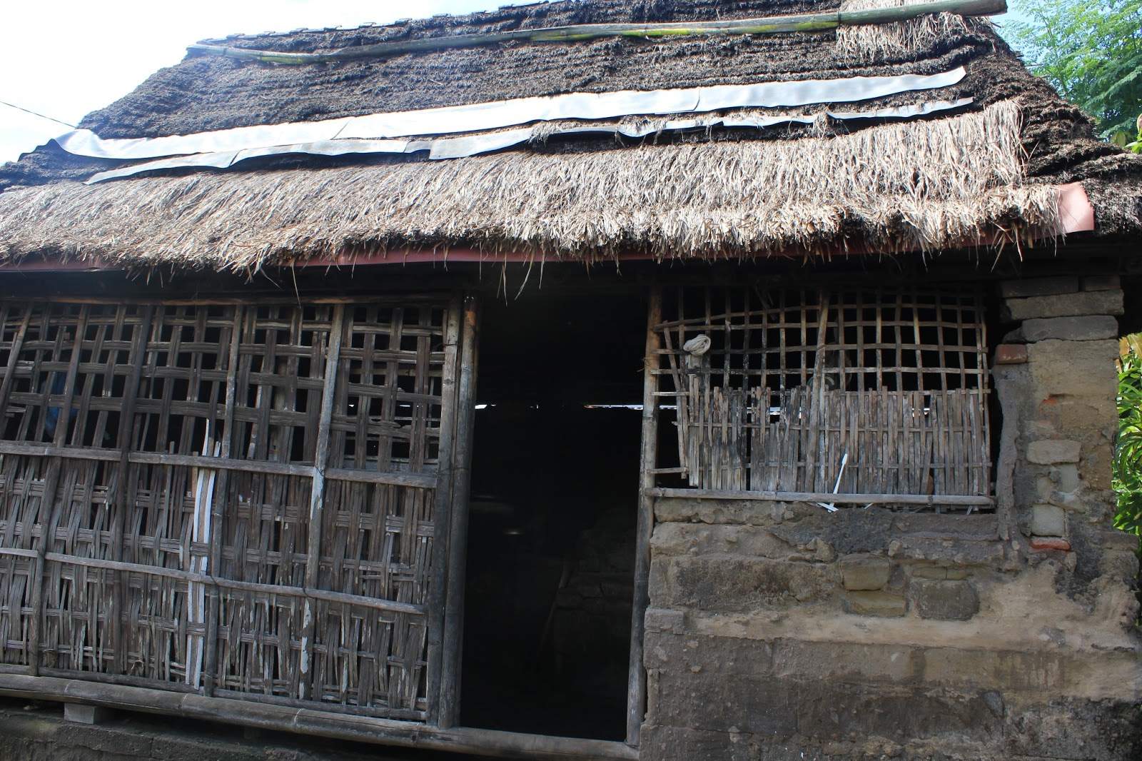 Frisky Room: Traditional Balinese House
