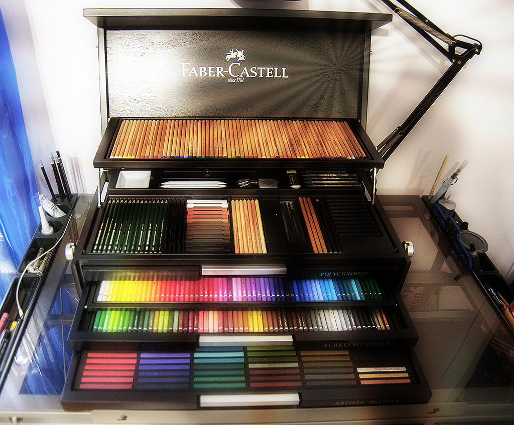 SUITCASE FABER CASTELL ~ Elias Draw
