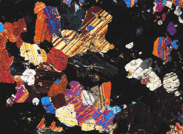 Humita (Humite) - Mineral