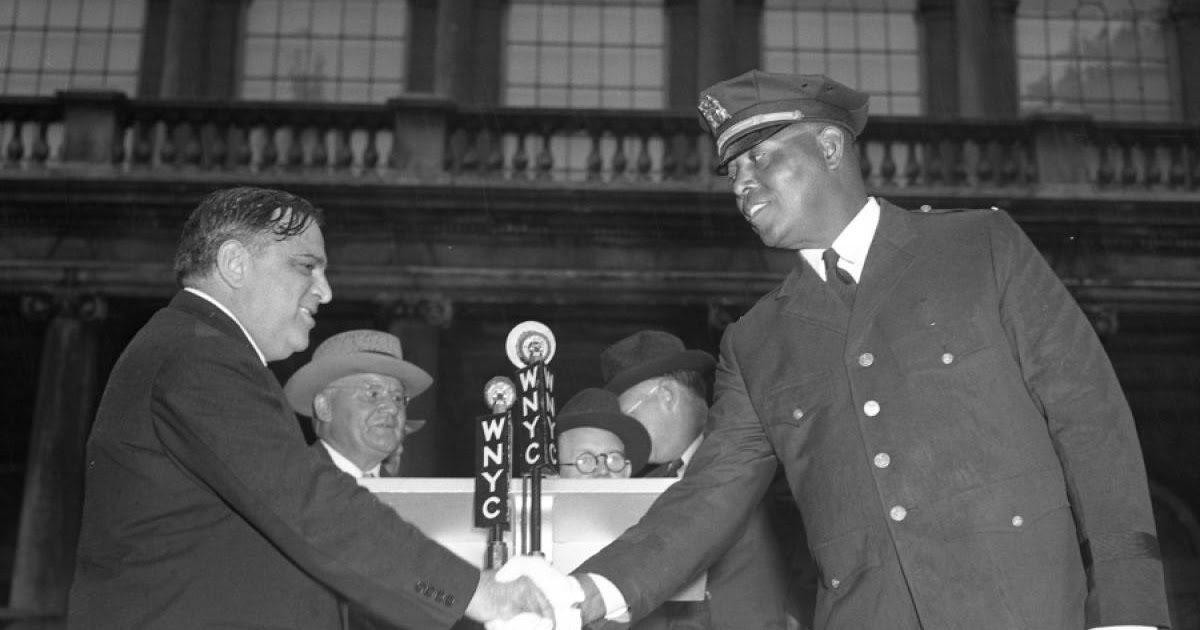 Book Review: One Righteous Man: Samuel Battle and the Shattering of the ...