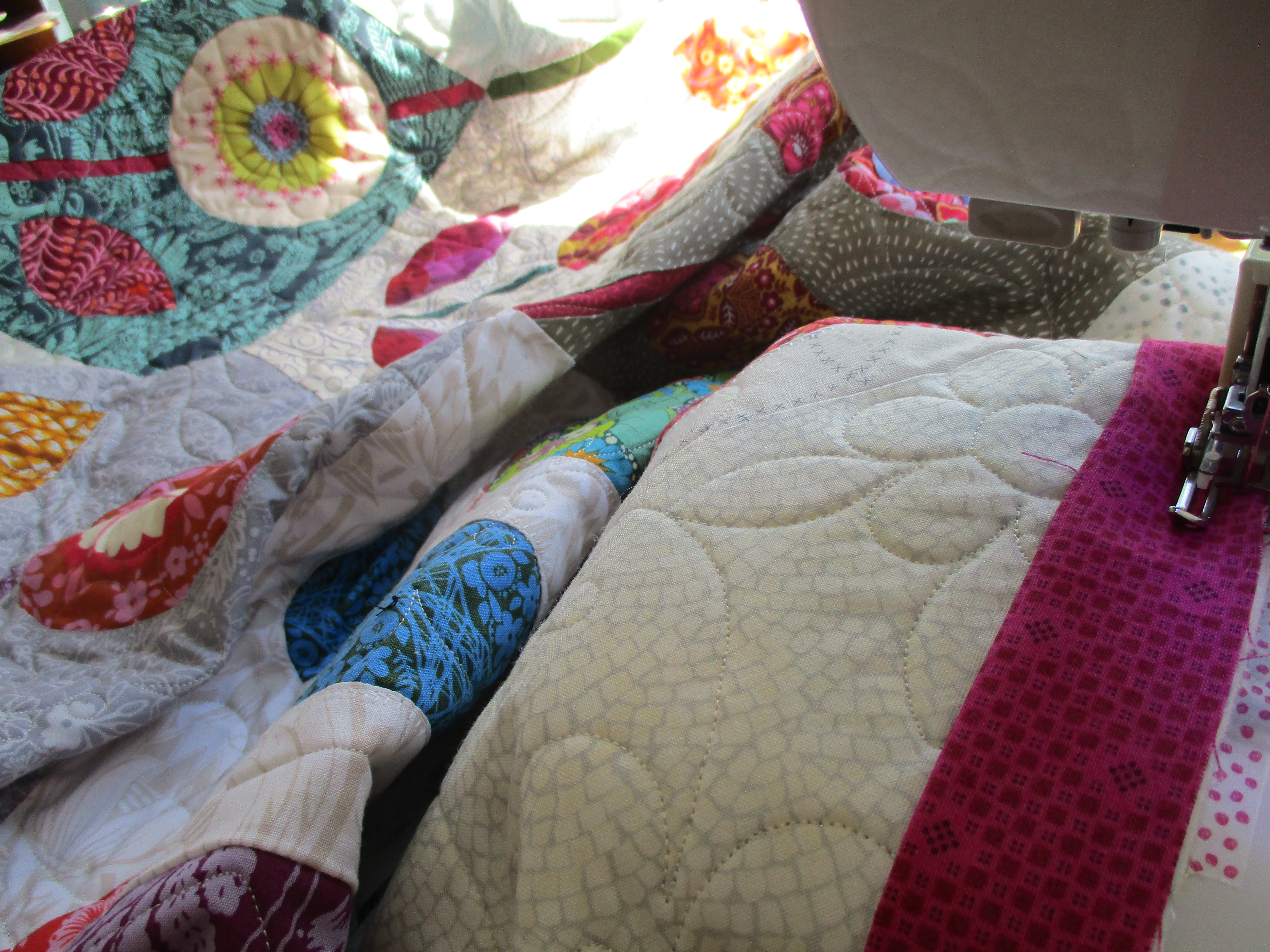 JulieLou : Finished - Folk Flower Quilt