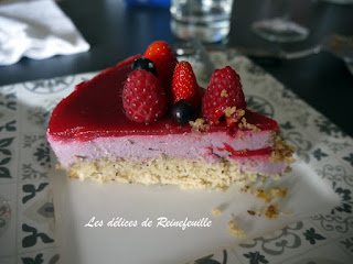 Entremet aux fruits rouges
