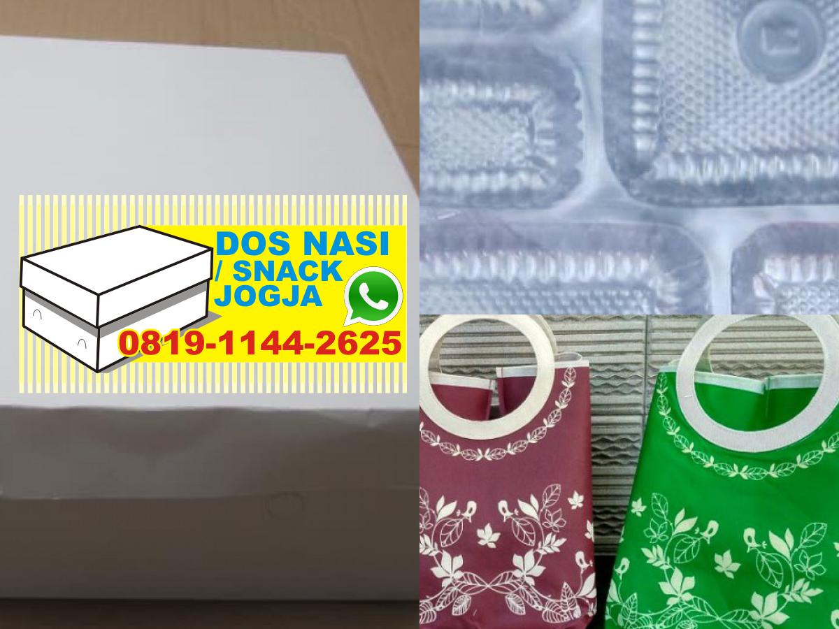 Tumpukan Dus Snack