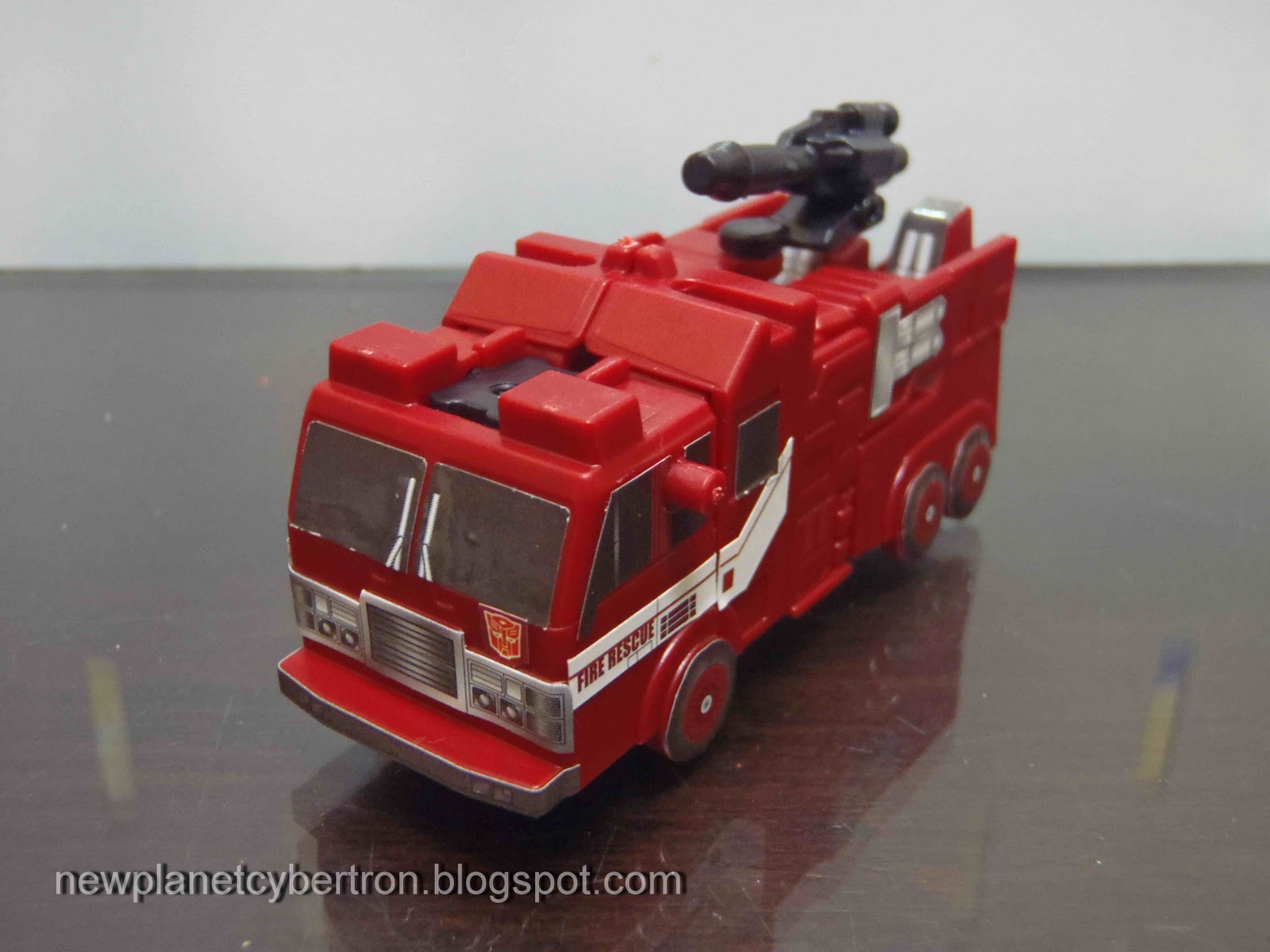 New Planet Cybertron: Transformers Review –Inferno (Kabaya)