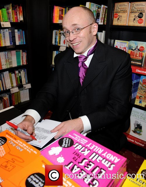 Chocolate Ink: Reseña cómic: El libro de los conejitos suicidas [Andy ...