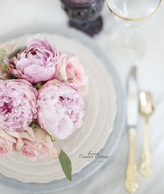 15 Ways to Bring Pink into Your Home - Remodelando la Casa