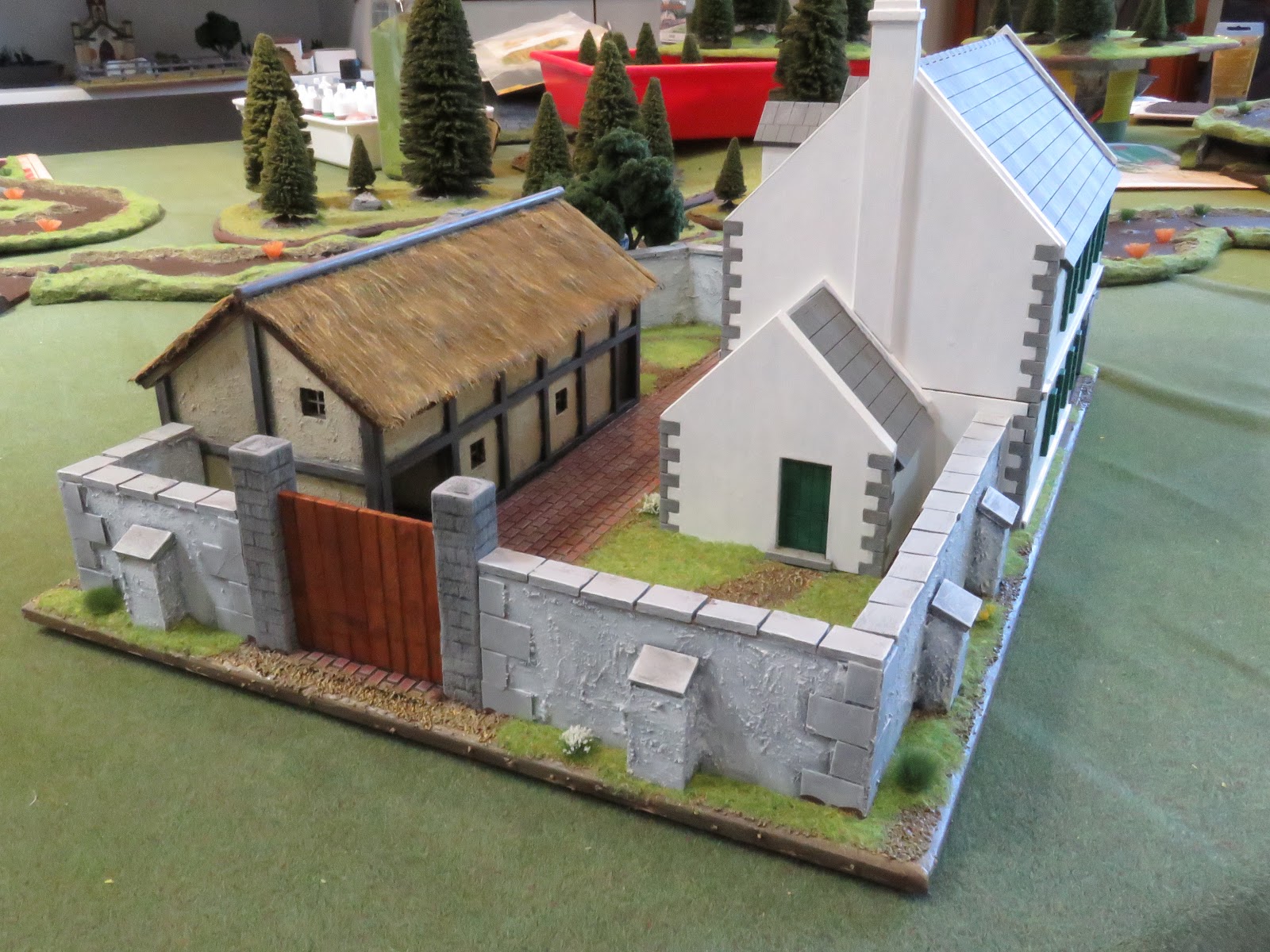 Dispatches from the Mess: Fortified farmhouse in 28mm