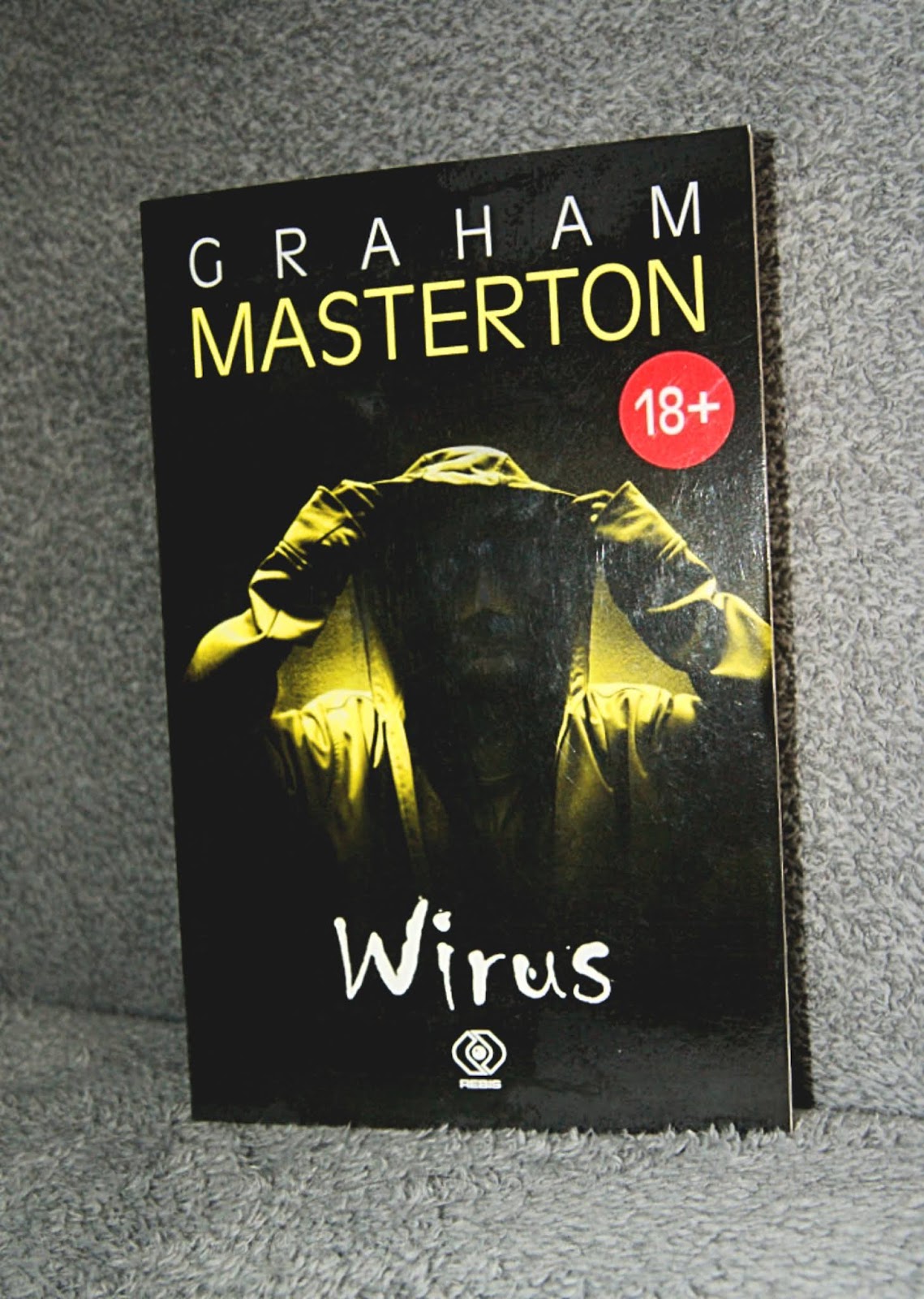 Coś na półce: Wirus - Graham Masterton