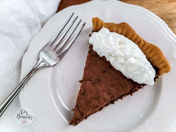 Easy Homemade Chocolate Fudge Pie - DIY Beautify - Creating Beauty at Home