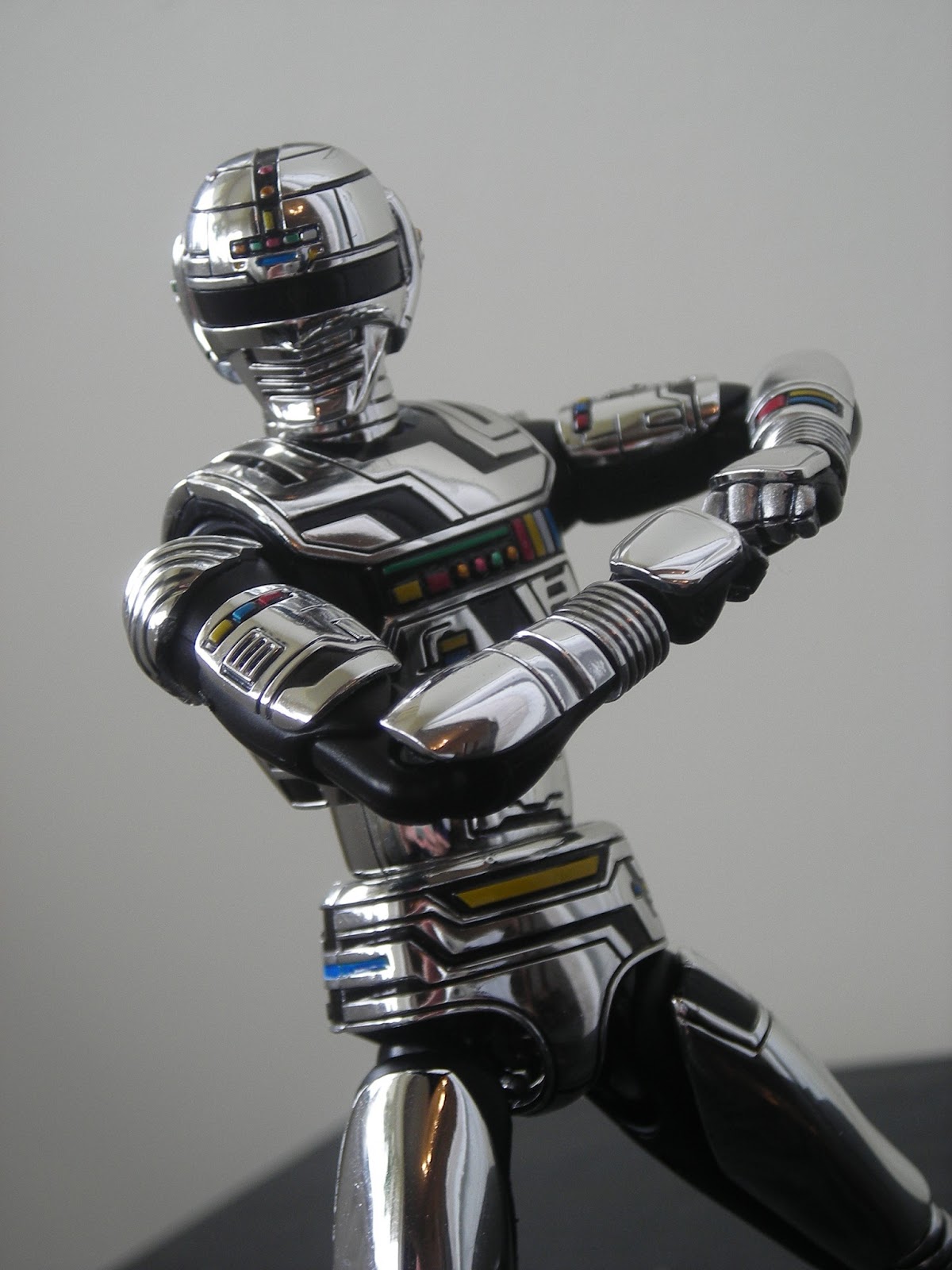 My Shiny Toy Robots: Toybox Review: S.H. Figuarts Gavan