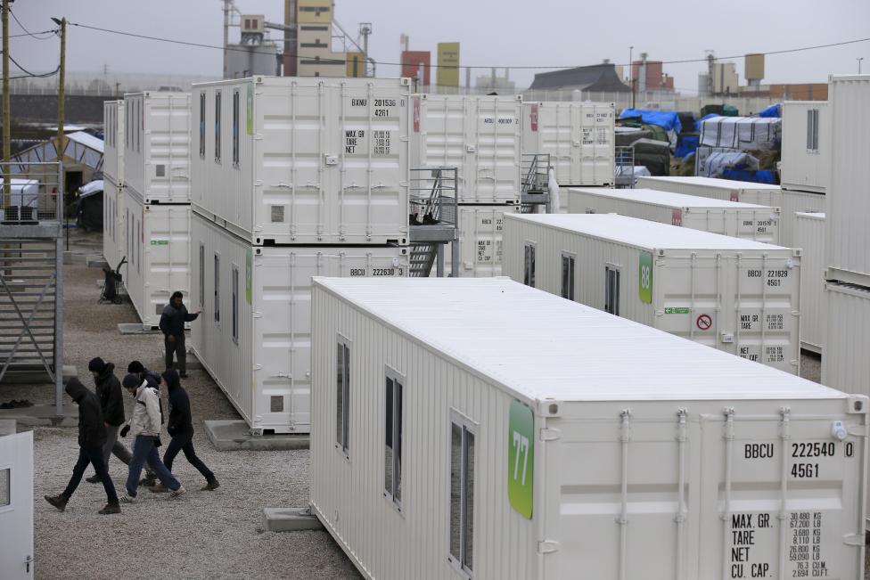 Migrant Crisis : A migrant shelter made from containers - World Politics