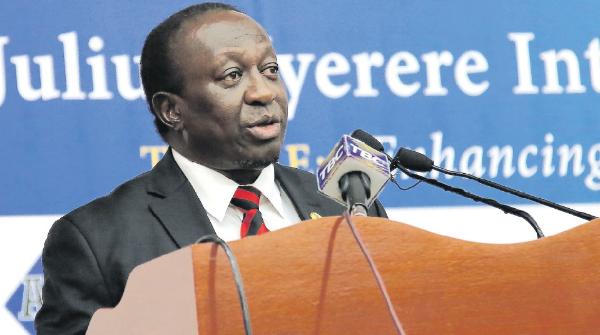 Mwakyembe Atoa Maagizo BASATA, Bodi ya Filamu | UDAKU SPECIAL