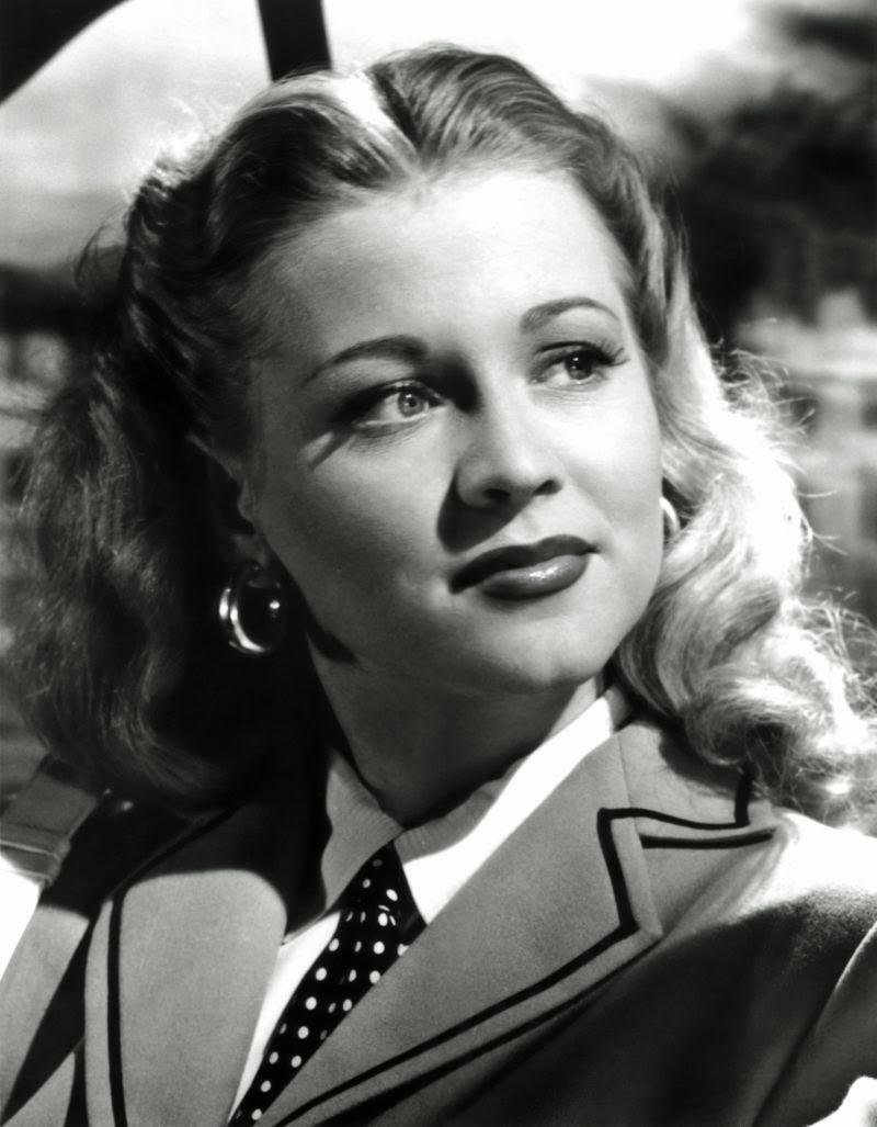 Film Noir Photos: Tracking with Closeups: Anne Jeffreys
