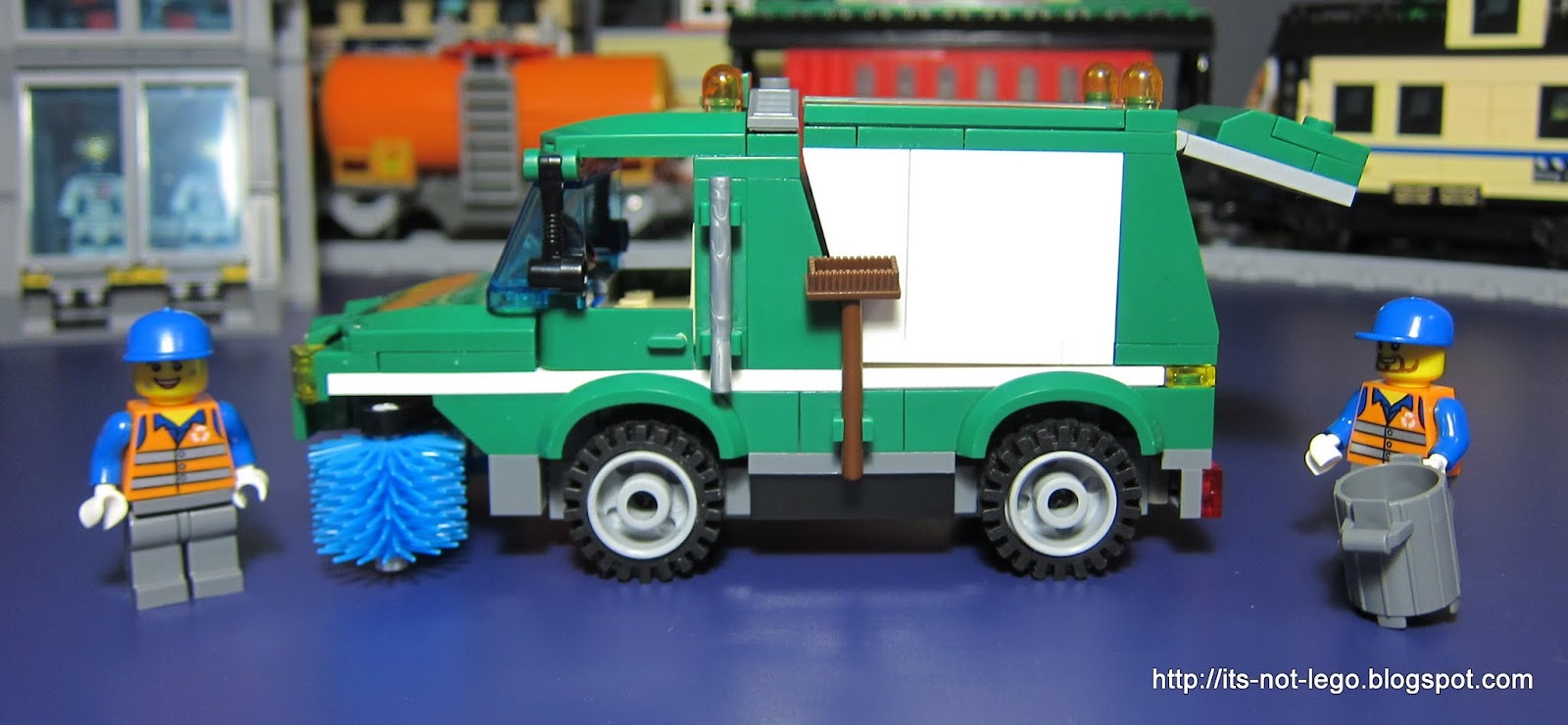 It's Not Lego: Enlighten 1111 Not Lego Garbage Truck set review